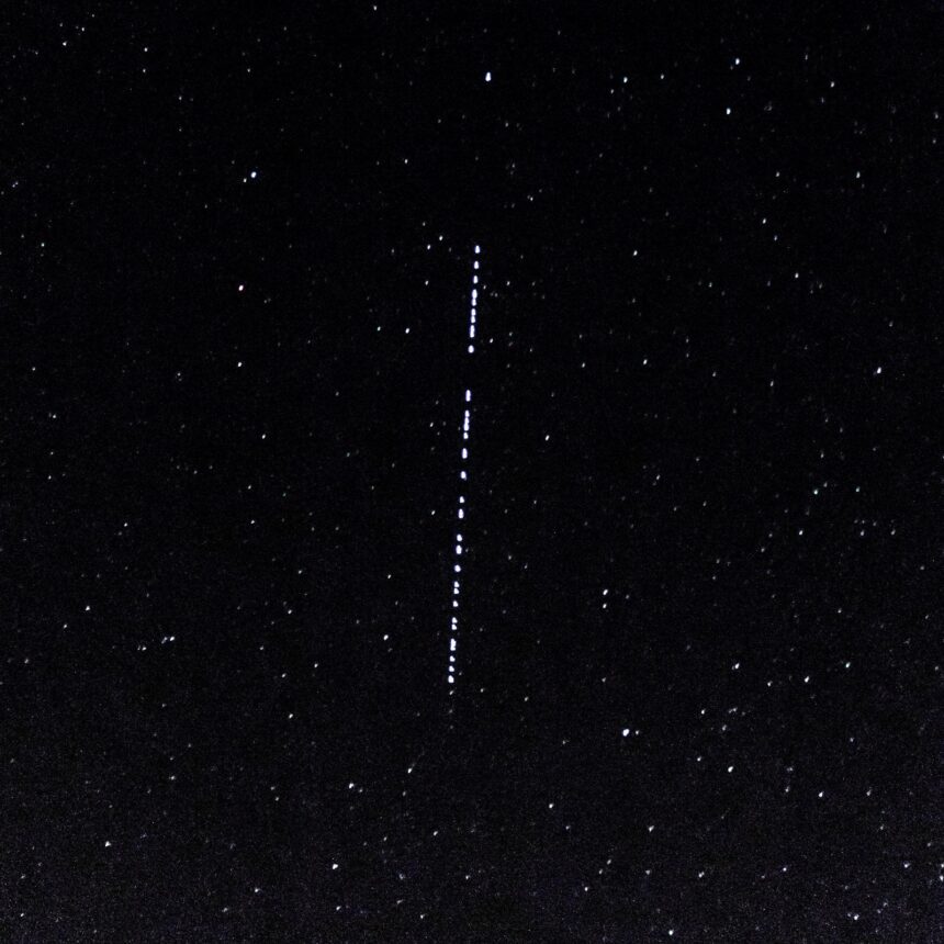 Starlink Walkie Talkie Features: WiFi, Bluetooth, and Beyond - Lenovo ...